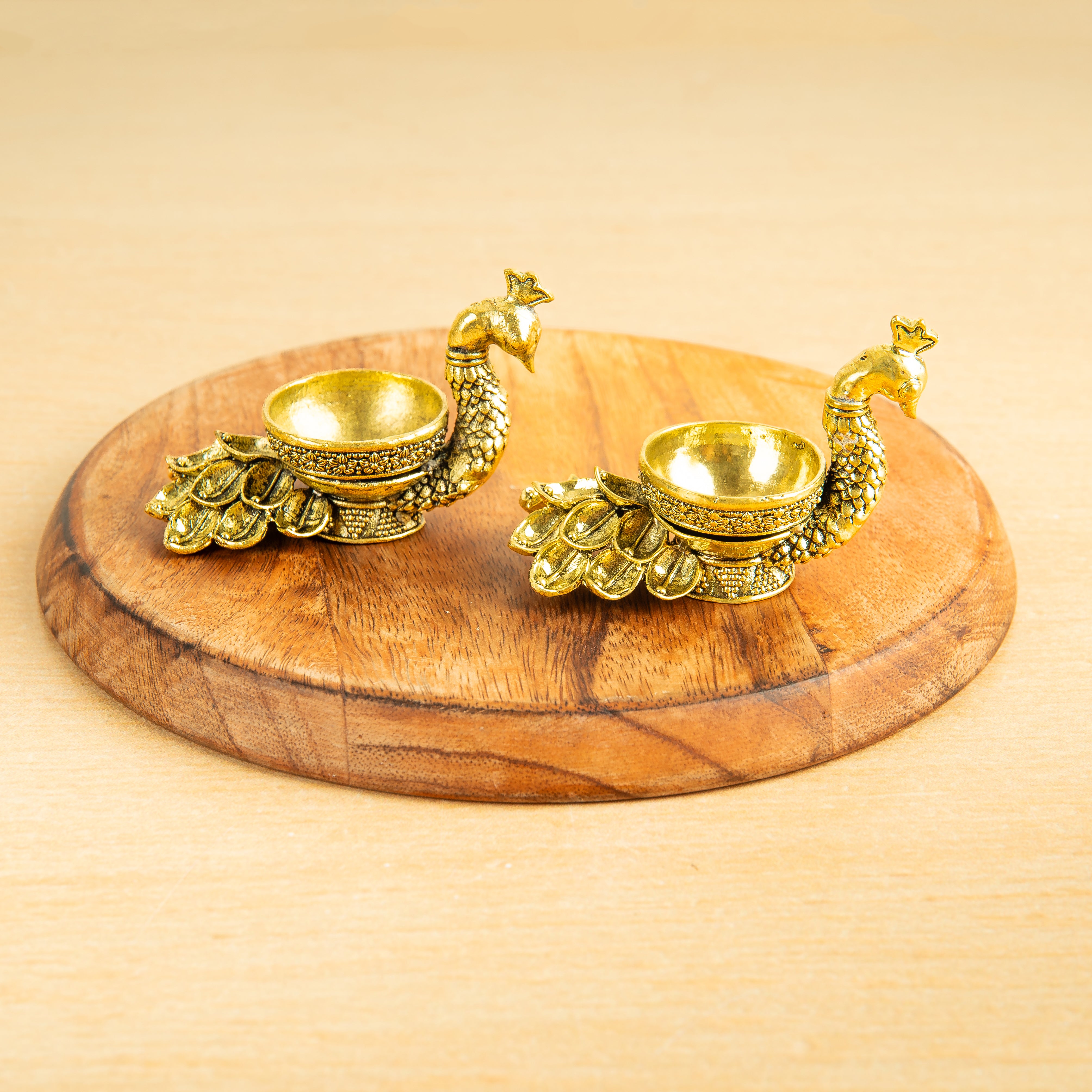 Small Mayil Iragu Vilakku (Pair) – Kamsthala